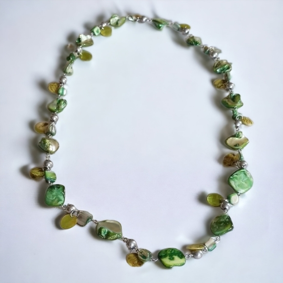 Jewelry | Vintage Green Shell Necklace 15 In | Poshmark